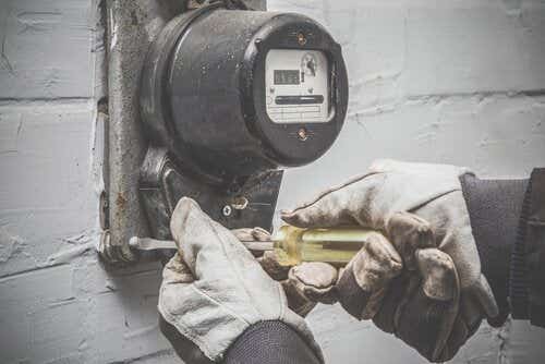 How to move your gas or electricity meter - Uswitch