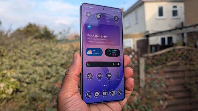 Mobile phone reviews: our verdict on the latest smartphones - Uswitch